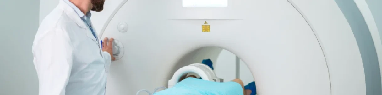 Devenir radiologue : formation, salaire, fiche métier