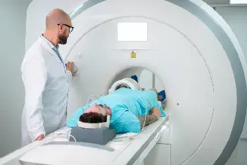 Devenir radiologue : formation, salaire, fiche métier