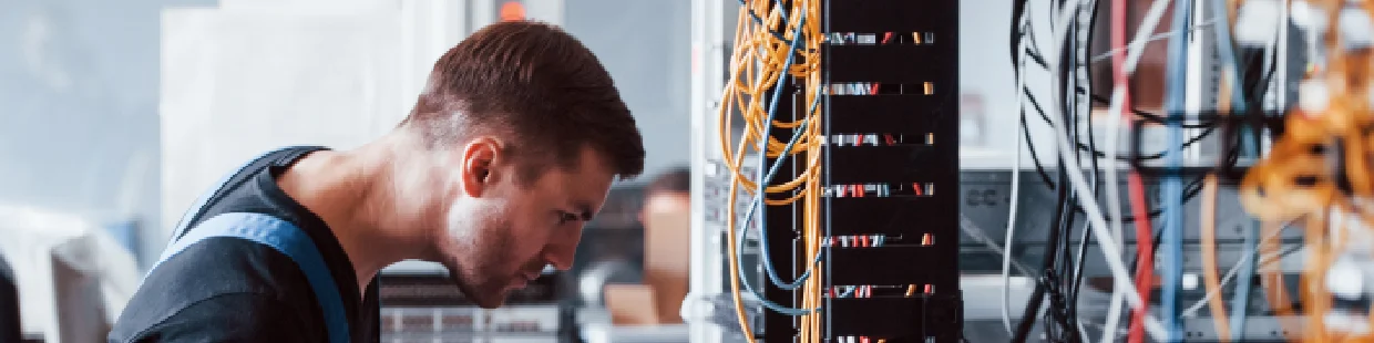 Devenir Technicien : formation, salaire, fiche métier