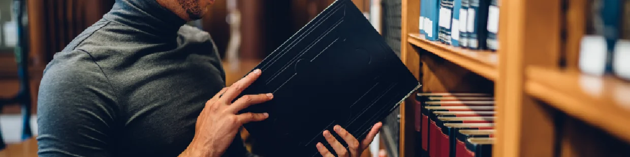 Devenir Généticien : formation, salaire, fiche métier